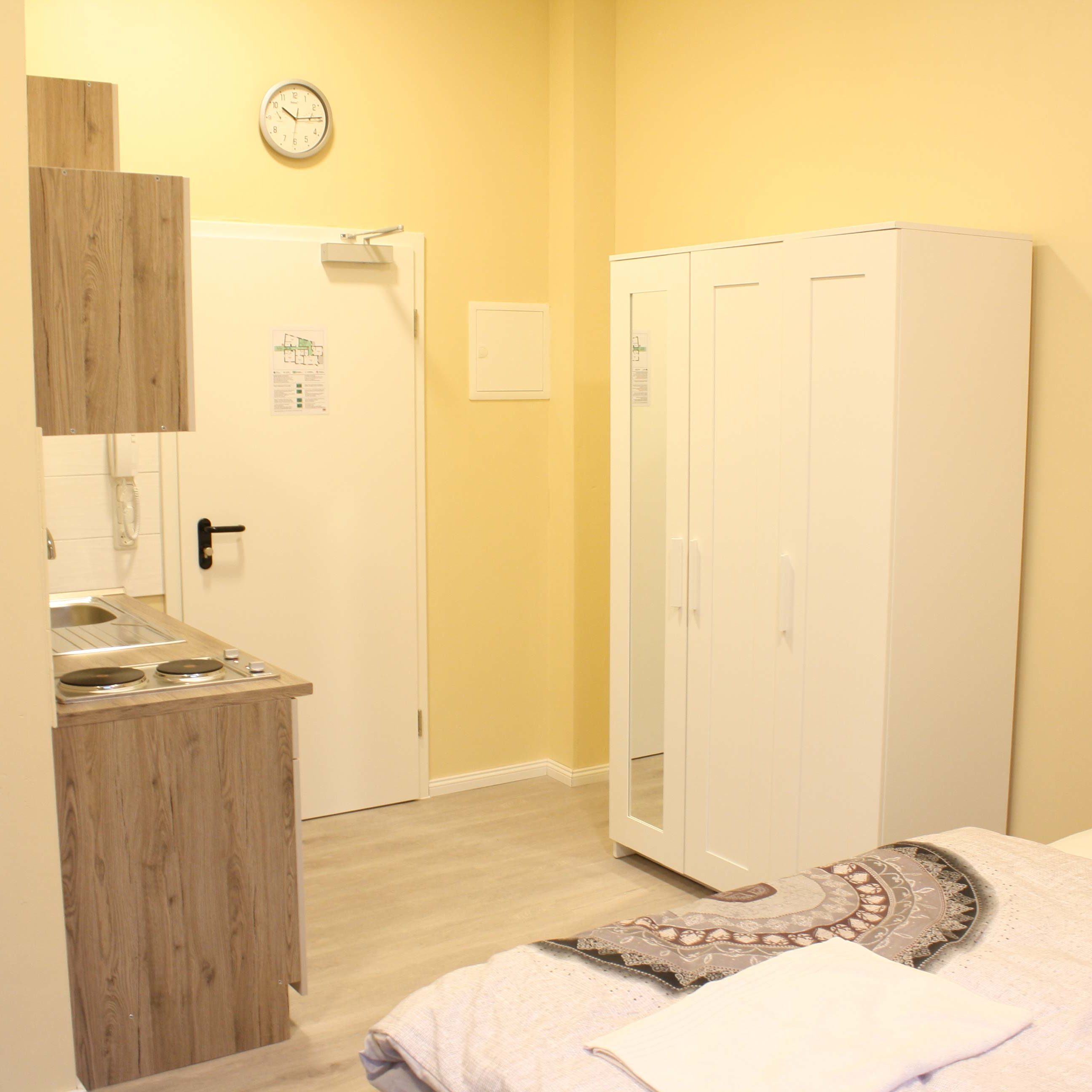 Start - M & M Hotels